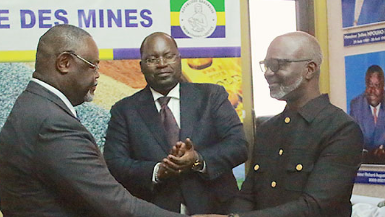 Gabon-transition : les ministres prennent fonctions